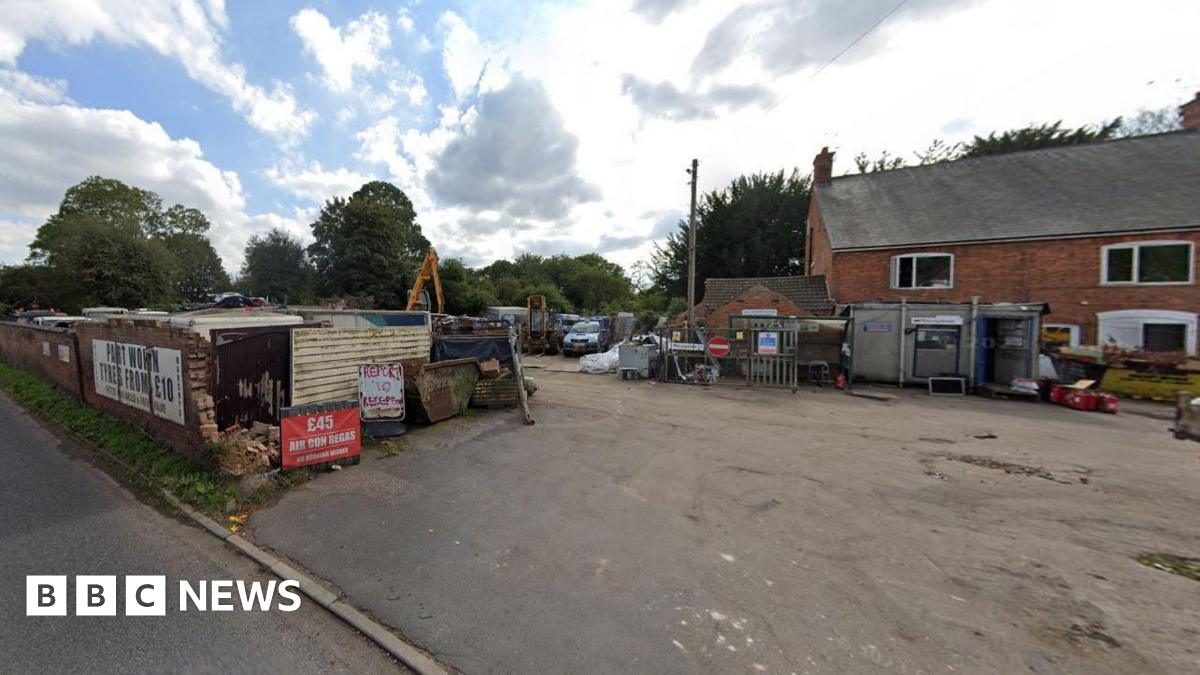 Glen Parva fire: Fire crews fought blaze for more than 14 hours - BBC News