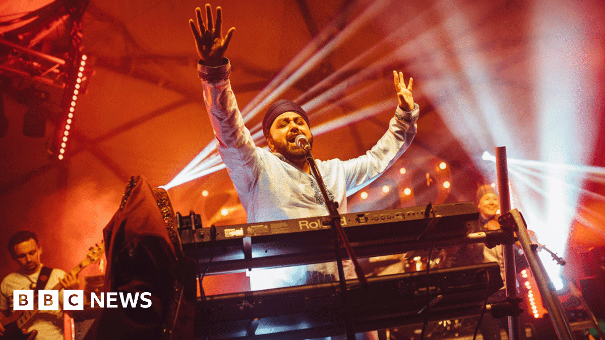 In pictures: Eden Festival on the Raehills Estate near Beattock - BBC News