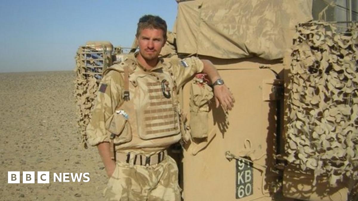 SAS selection test 'to be softened' - BBC News