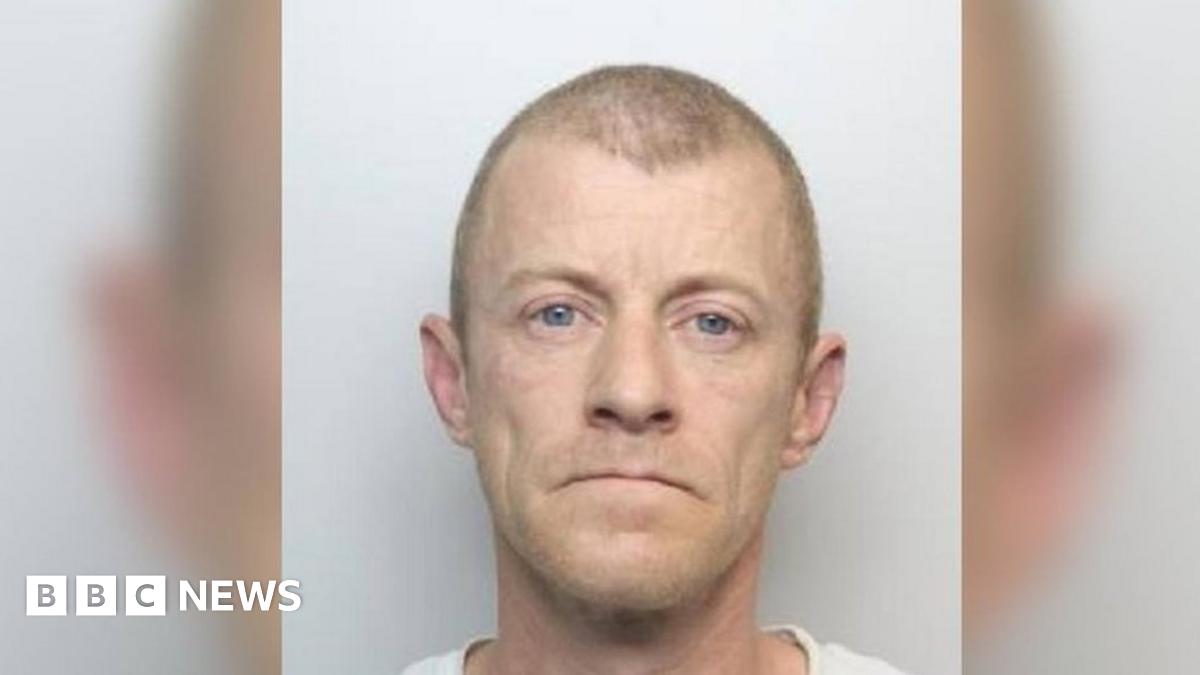 Non-fatal strangulation: Lee Jeffcock jailed for attack on woman - BBC News