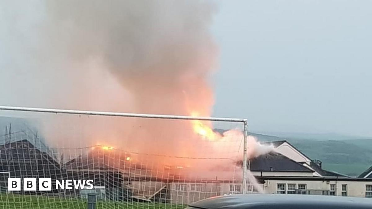 Ballantrae Primary School closed after major fire - BBC News