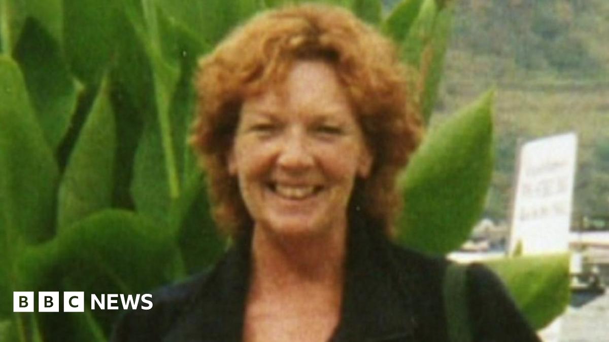 Susan Norman landslide death: Council 'should have known of risk' - BBC ...