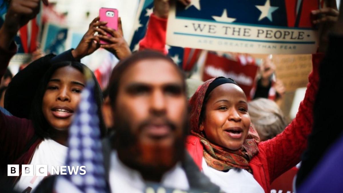 Trump travel ban: What does this ruling mean? - BBC News