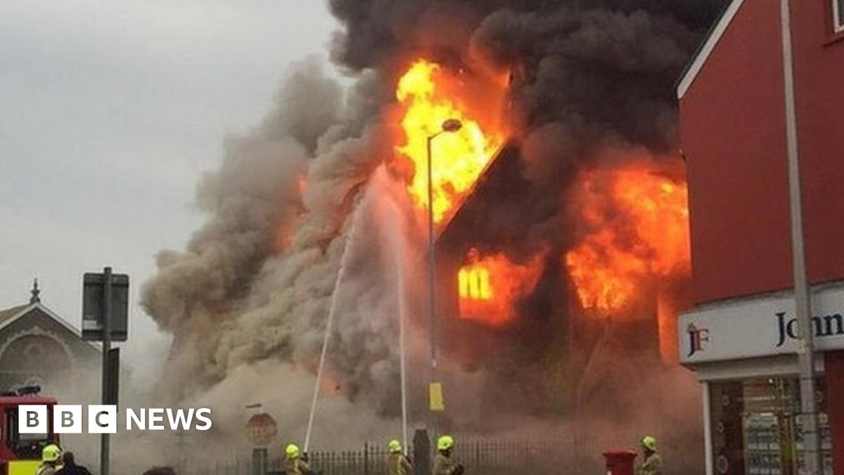 Teens face no police action after Llanelli church arson - BBC News