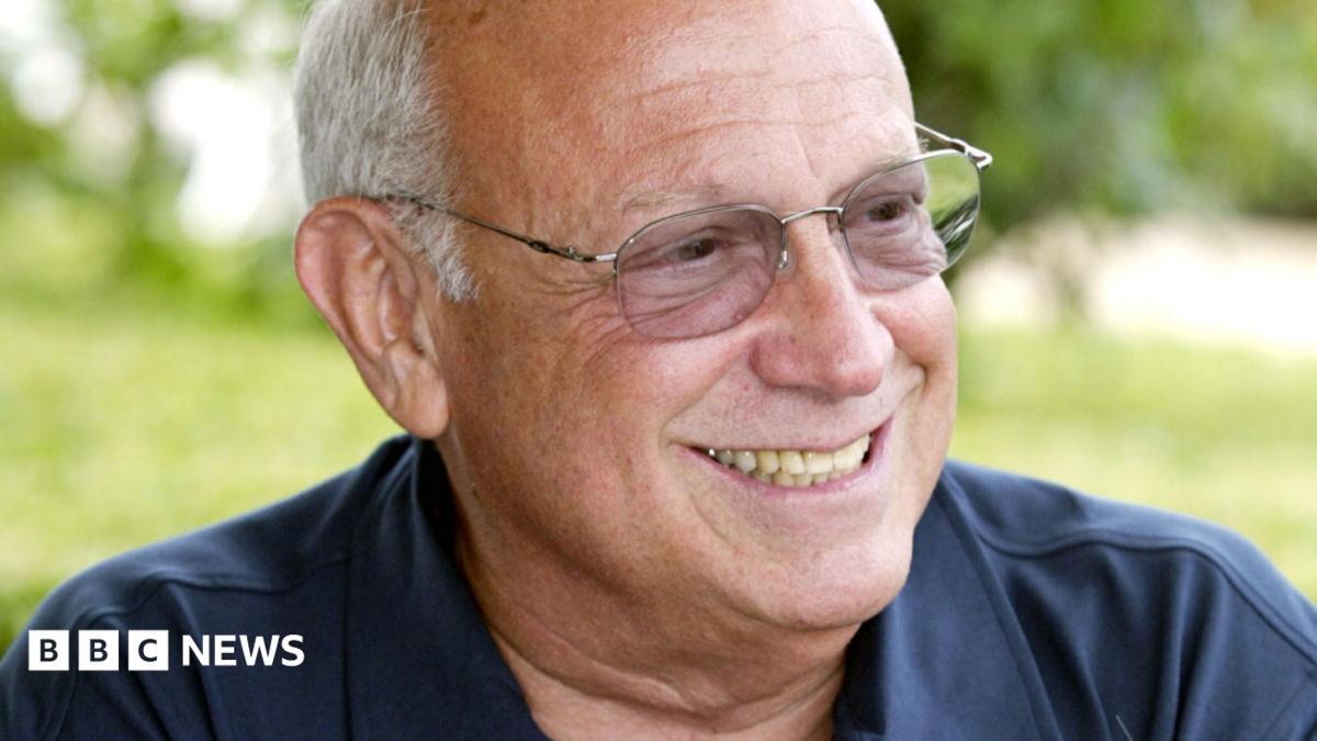 Dallas and Knots Landing creator David Jacobs dies aged 84 - BBC News