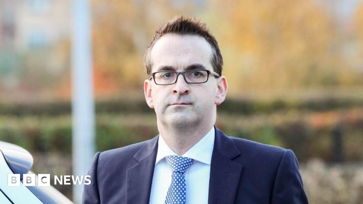 Simon Ball trial: Teacher guilty of sexual offences - BBC News