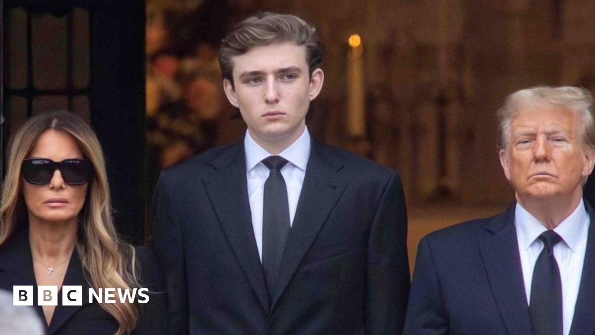 Barron Trump: Donald Trump's youngest son to play role at Republican convention - BBC News