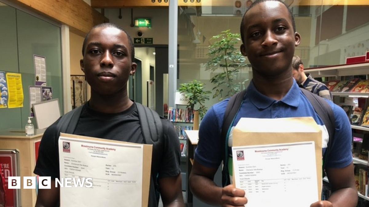 A-Level results: Hackney twins secure Oxbridge places - BBC News