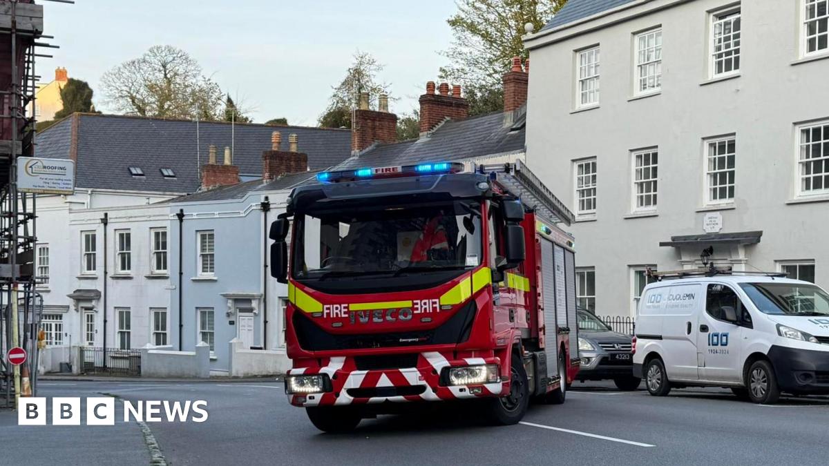 Fire in St Peter Port prompts smoke alarm advice - BBC News