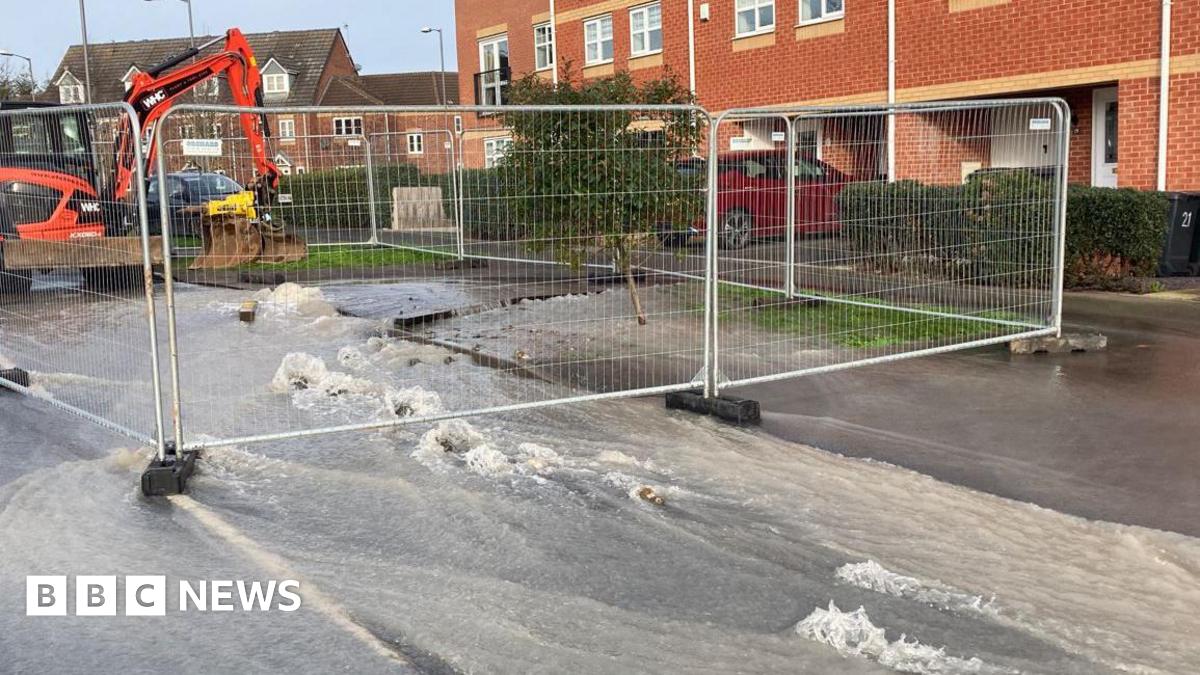 How Is a Burst Water Main Impacting Nuneaton Streets? | WelshWave