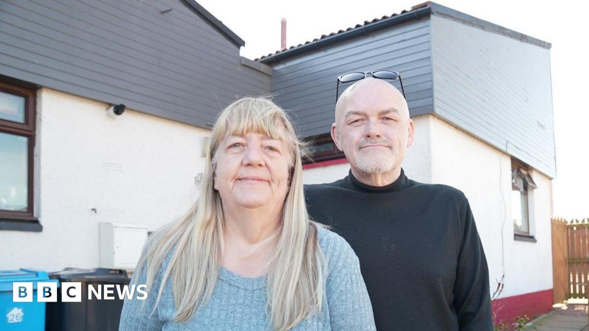 'RAAC in our roof has robbed us of our retirement' - BBC News