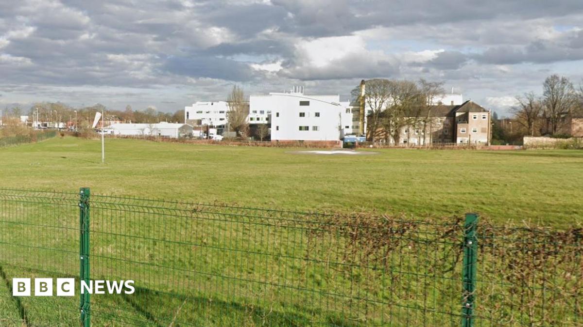 Pinderfields Hospital plans wetlands near helicopter pad - BBC News