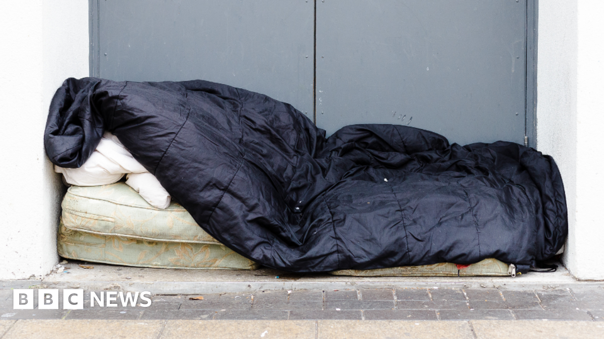 Homeless services in NI under 'extreme pressure' - BBC News