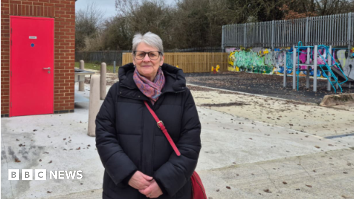 Swindon traveller transit site reopens after £500k revamp - BBC News