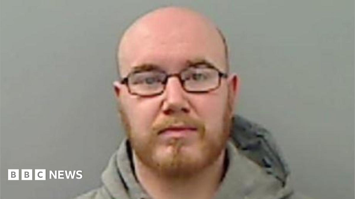Middlesbrough sex offender jailed after child crime phone search - BBC News