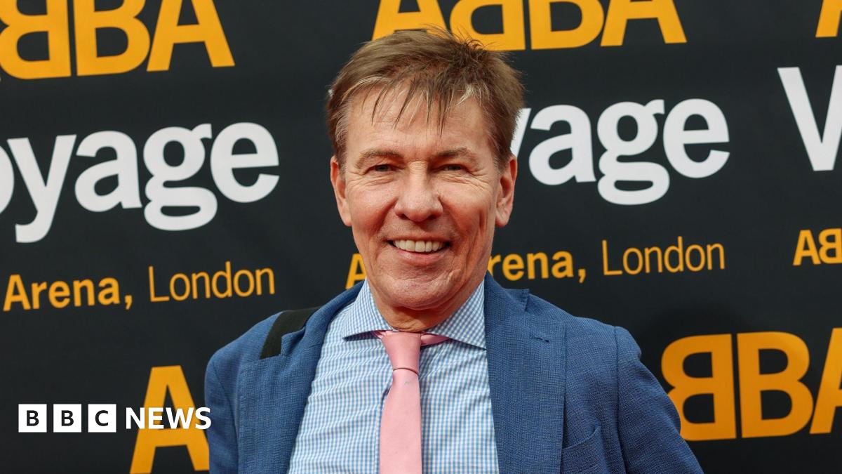 Andrew Pierce shares his 'hard' mission to find his birth mother - BBC News