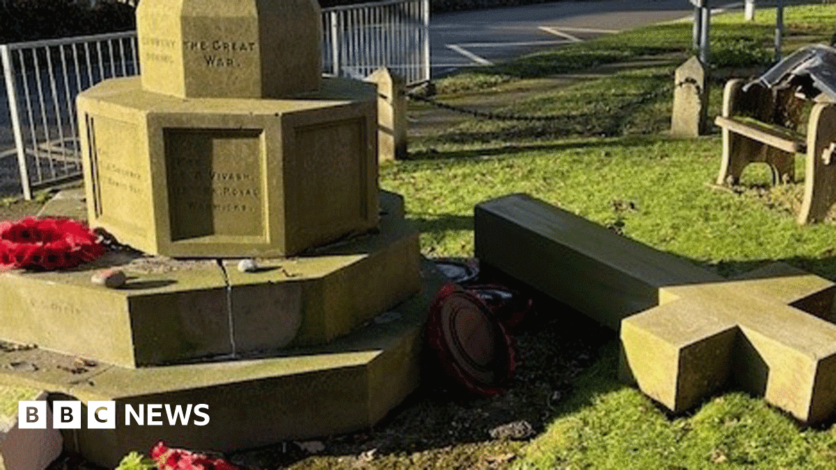 Awbridge: Fundraiser launched for damaged war memorial - BBC News