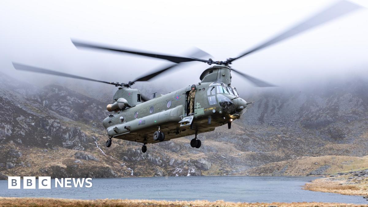 Chinook: North Wales' role in pilots' military helicopters training ...