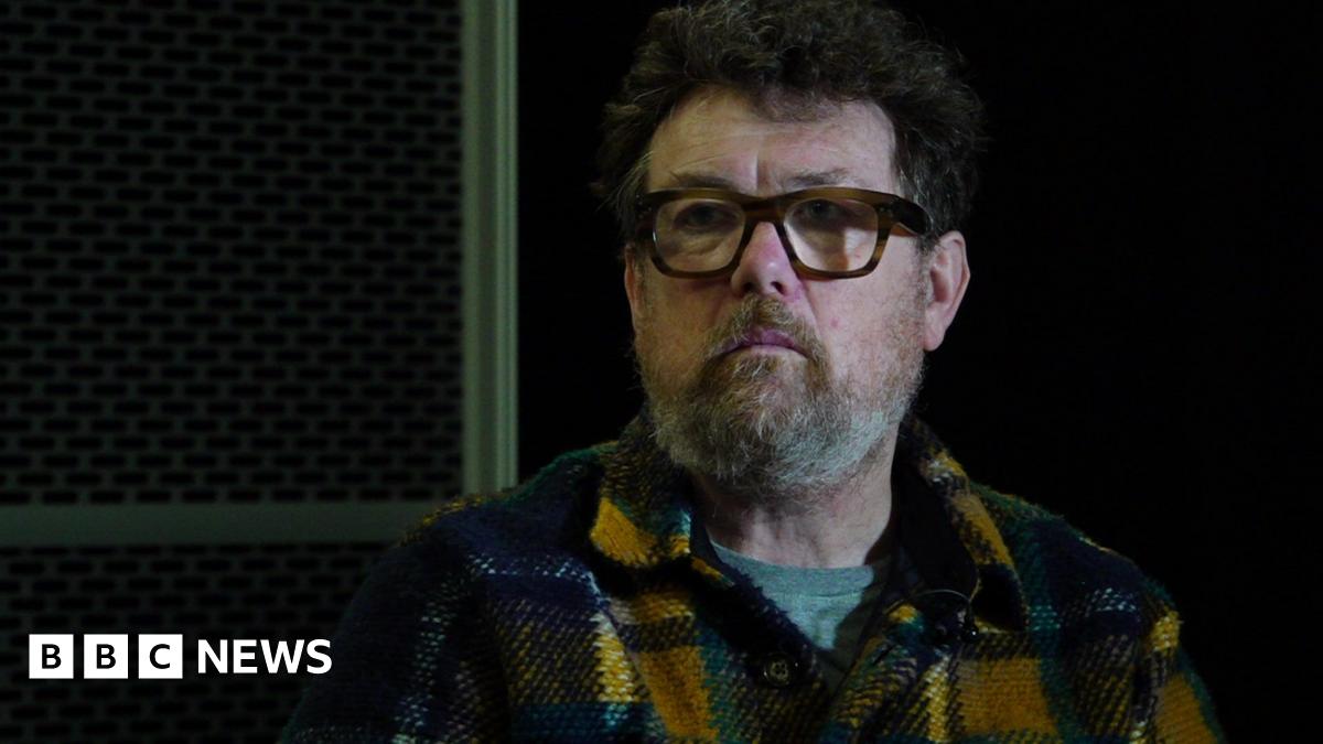 Neil Foden: Abuse victim criticises head teacher case failings - BBC News