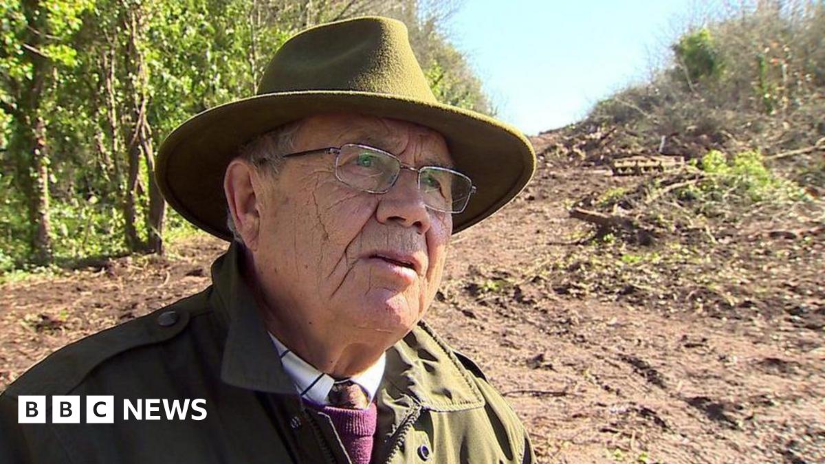 Ty Hafan: Barry funfair Henry Danter's Vale of Glamorgan land row - BBC ...