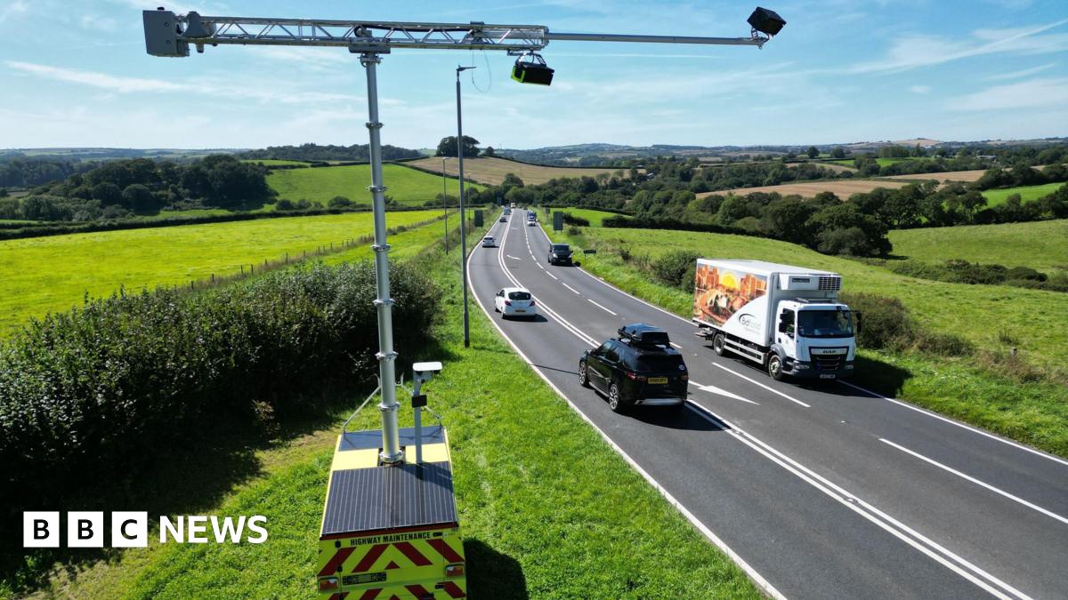 AI camera targets drink and drug drivers in 'world-first' trial - BBC News