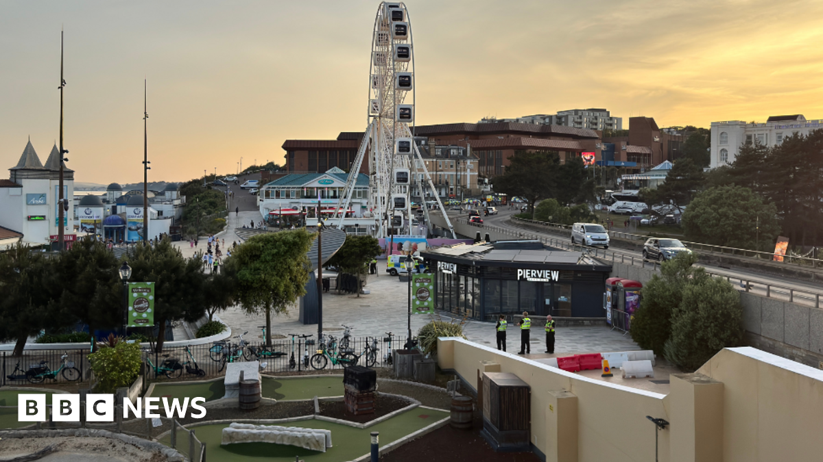 Police 'attacked with glass bottles' in Bournemouth beach disorder ...