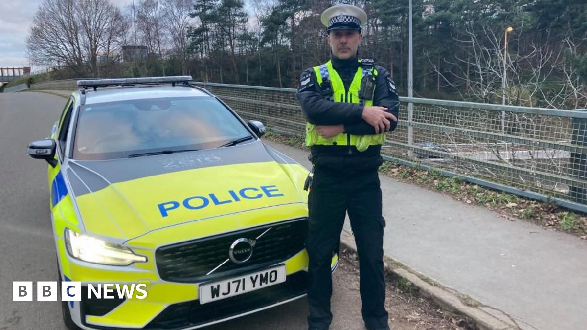 Call for drivers over 65 to have licence reviews - BBC News