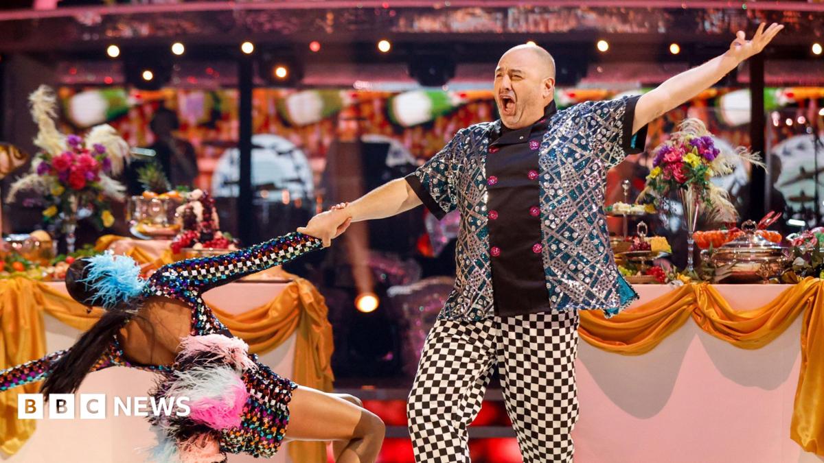 Wynne Evans: Strictly Come Dancing star's Dancing on Ice audition - BBC ...