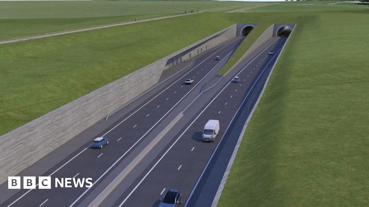 Stonehenge A303 tunnel plans will 'protect and enhance' monument - BBC News