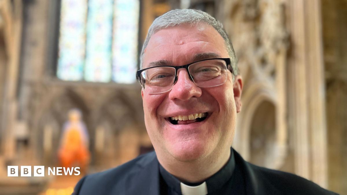 Reverend Canon Dr Simon Jones named new Dean of Lincoln - BBC News