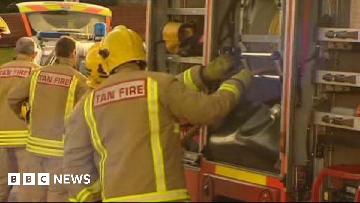 Fire crews rescue man from blaze at Newcastle Emlyn - BBC News