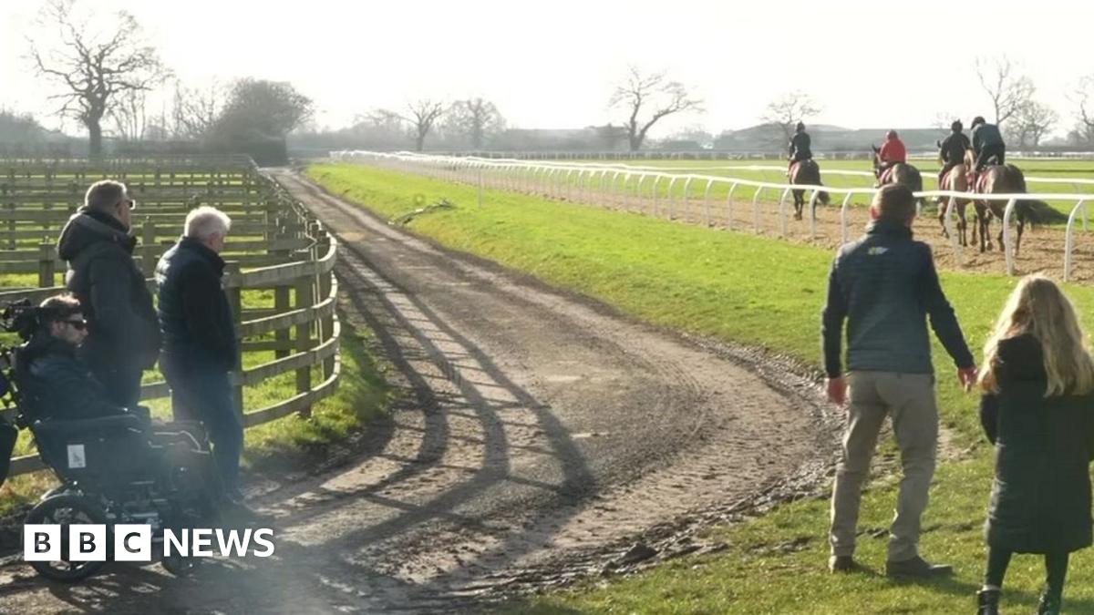 Rob Burrow made patron of horse racing MND initiative - BBC News