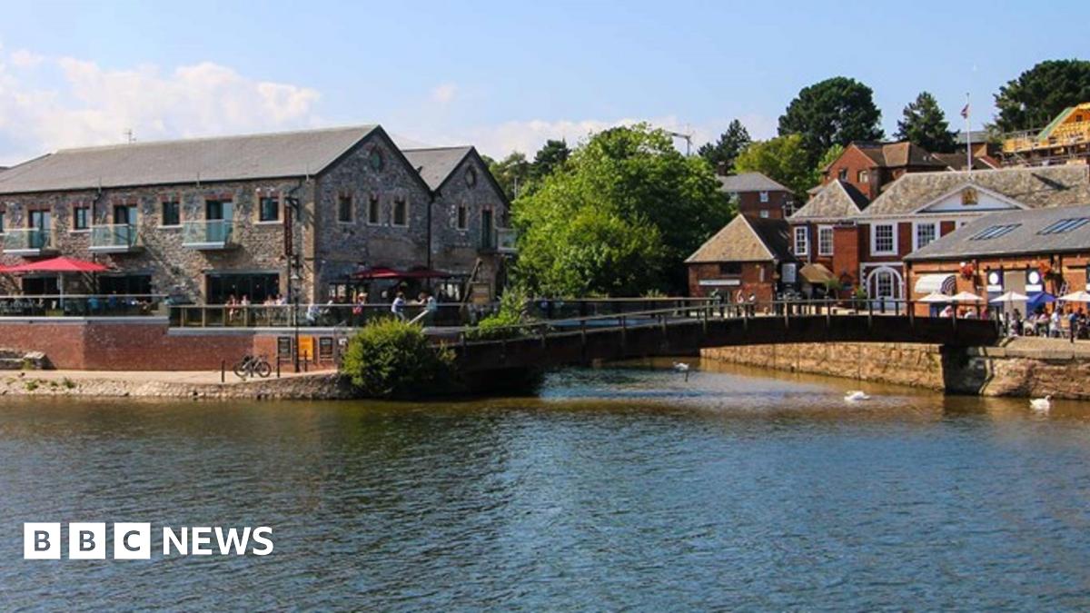 Exeter funding bid to replace quay bridge rejected - BBC News