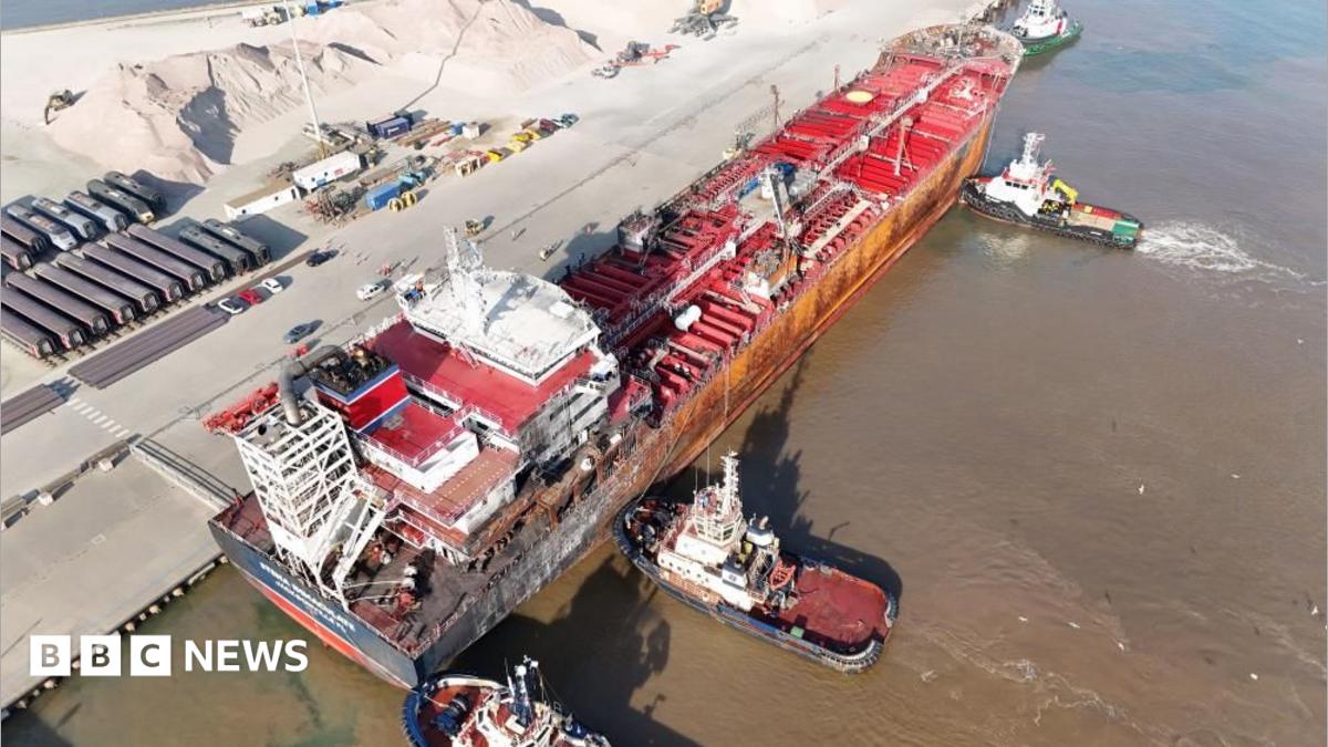 Damaged North Sea oil tanker draws shipwatchers to Great Yarmouth - BBC ...