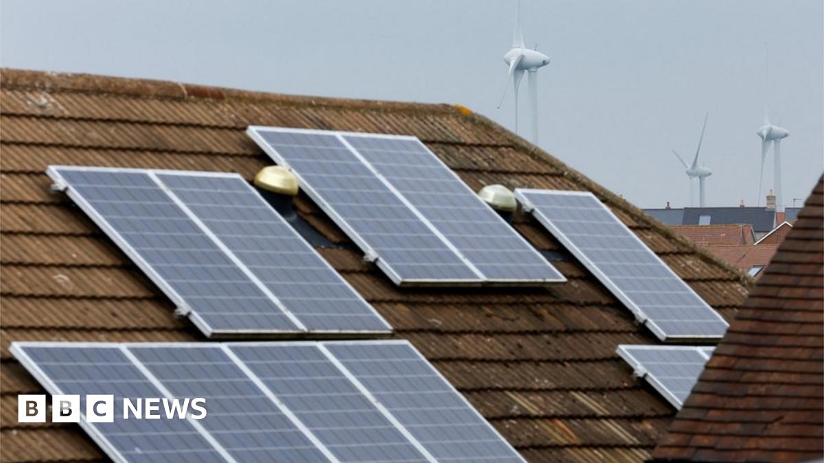 Carlisle MP calls for mandatory solar panels on new-build homes - BBC News