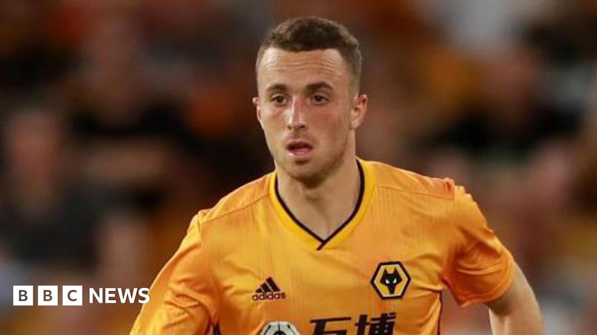 Wolves fans pay tribute to former player Diogo Jota after fatal crash ...