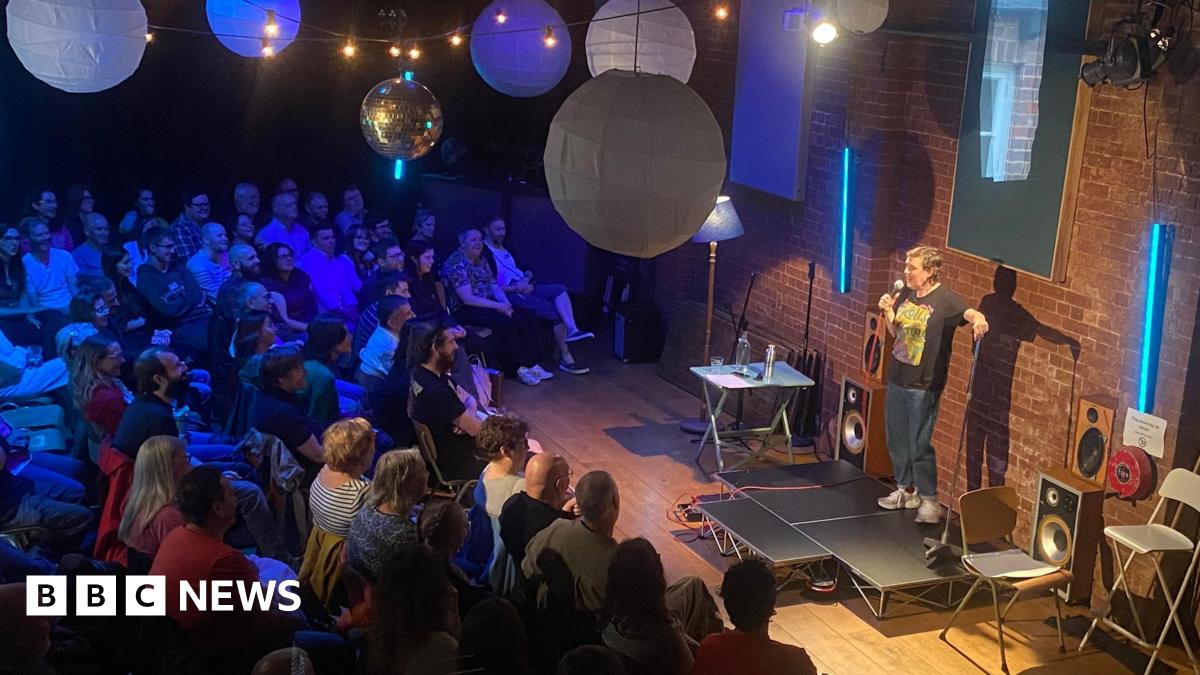 Exeter Comedy Festival brings 'big names in intimate spaces' - BBC News