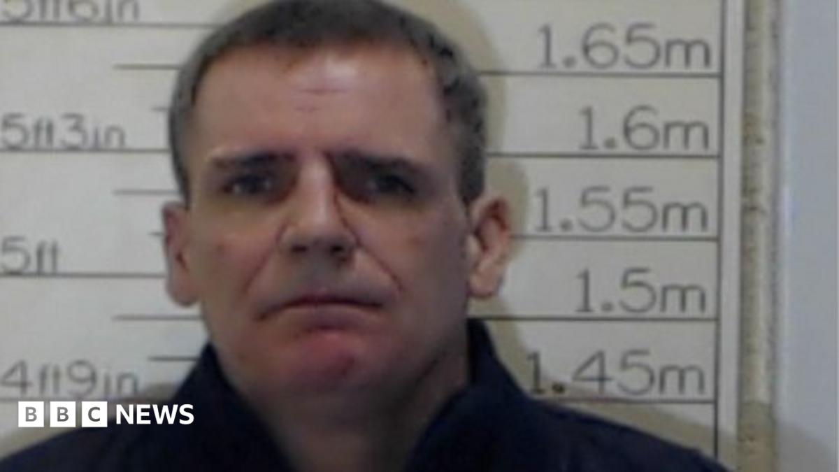 Prisoner Frederick Boyd, 54, absconds from open prison - BBC News