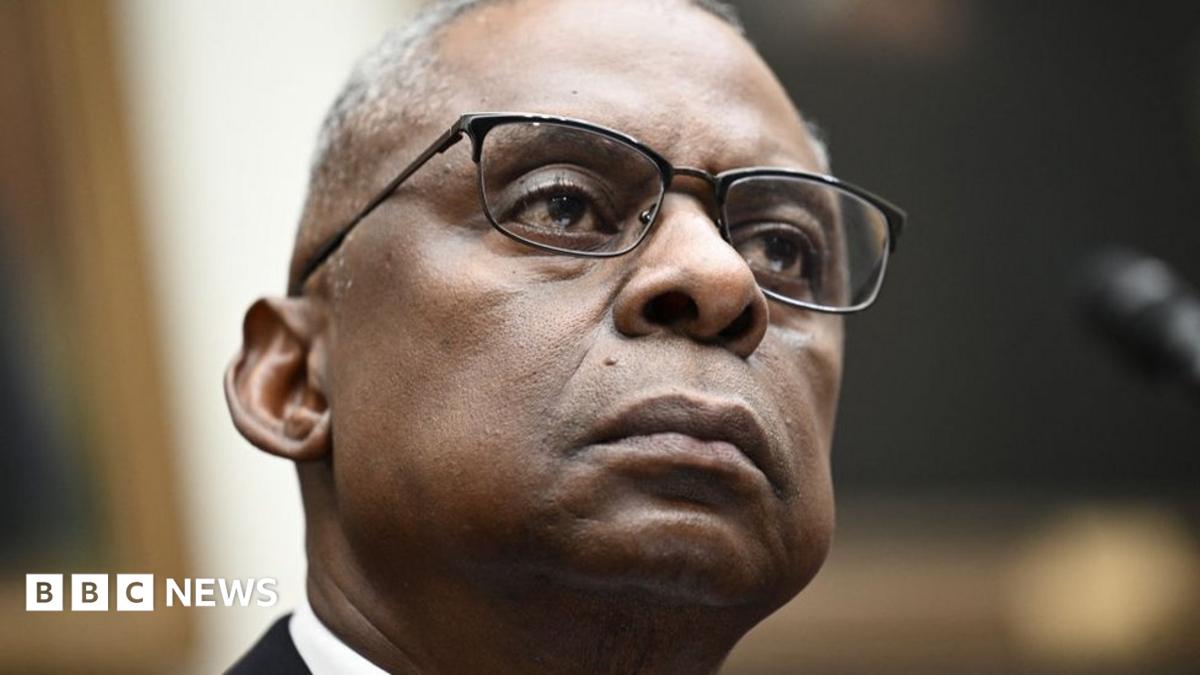 Pentagon chief Lloyd Austin grilled over secret hospital stay - BBC News