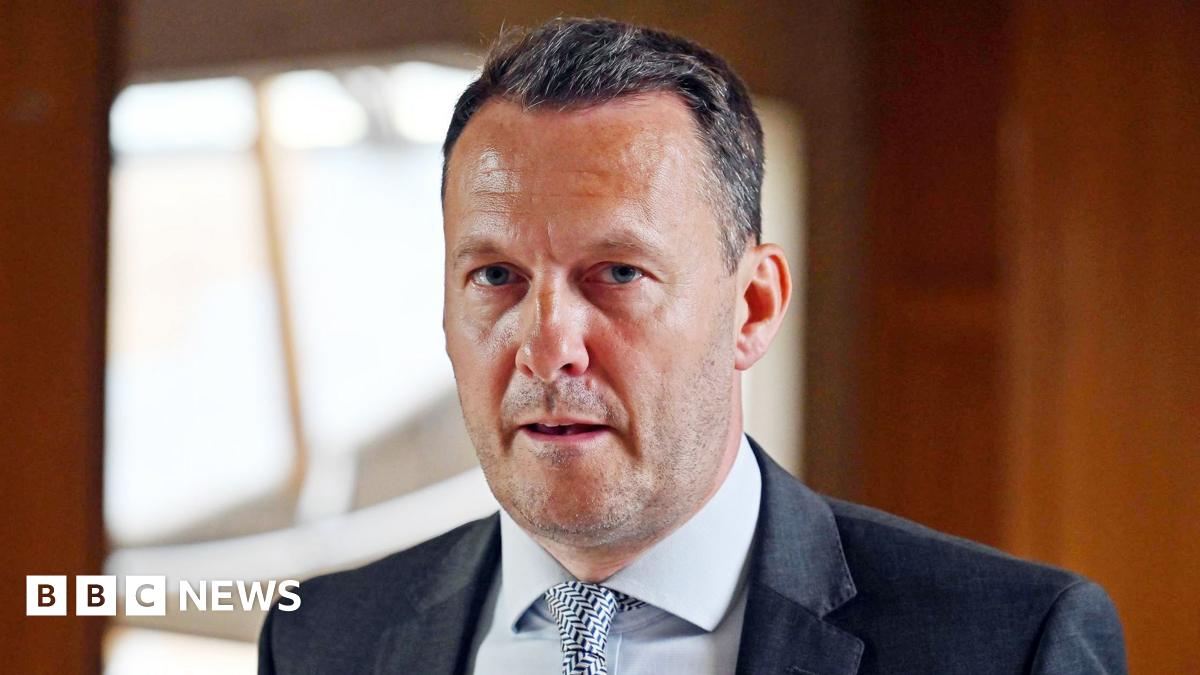 Tory MSP Russell Findlay warned of threats against his life - BBC News