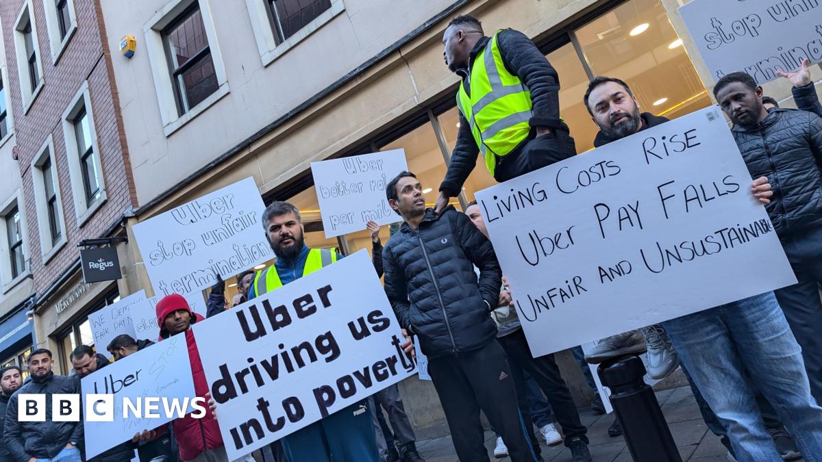 Newcastle Uber drivers strike in pay and transparency row - BBC News