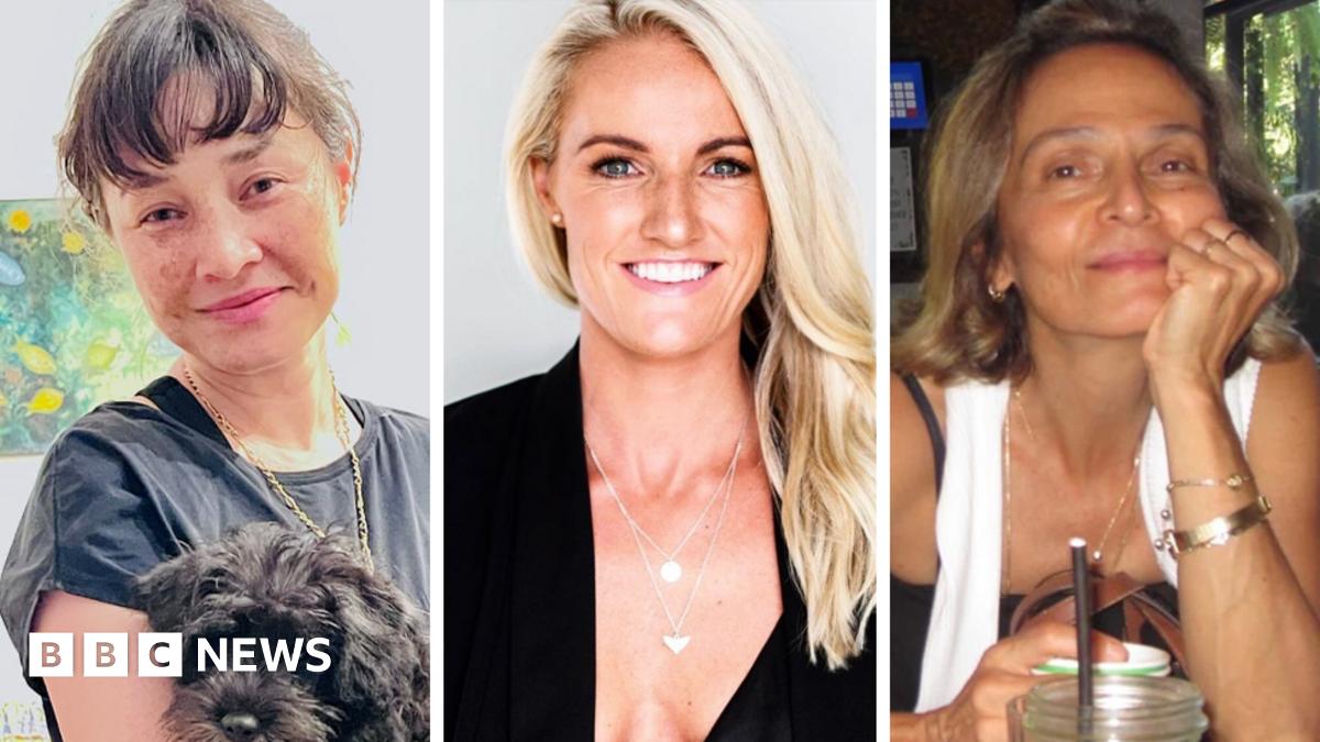 Sydney stabbing: Bondi attack on women devastates Australia - BBC News