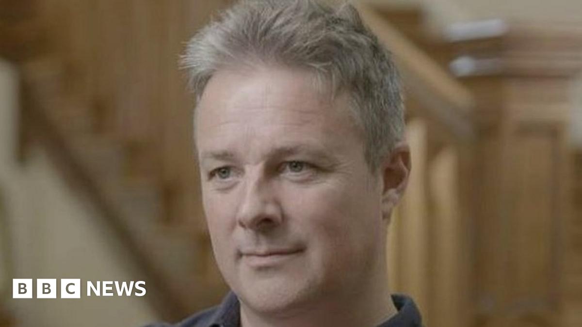 Mull of Kintyre Chinook crash: Grief and pain 30 years on - BBC News