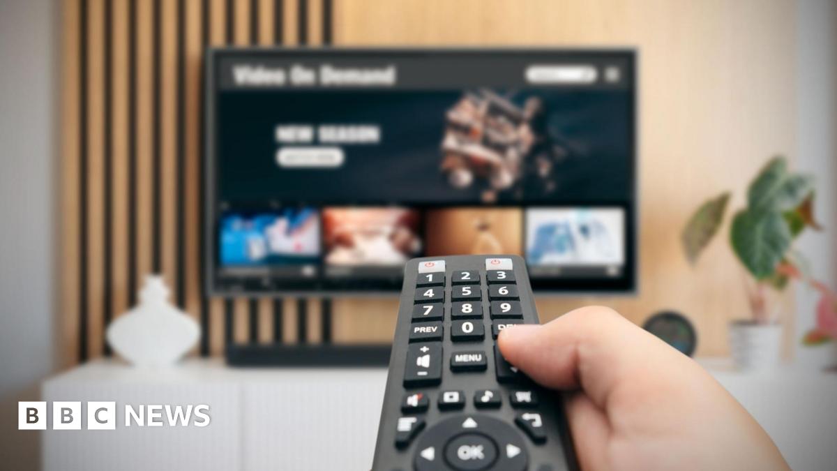 Hastings: Exhibition to celebrate the TV inventor - BBC News