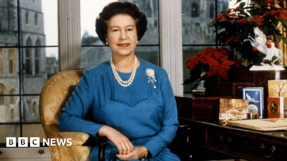 The Queen at Windsor: A place of work and rest - BBC News