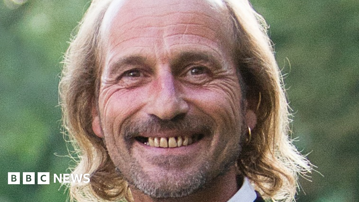 Compton Abbas fatal crash: Family pays tribute to Dean McCormack - BBC News