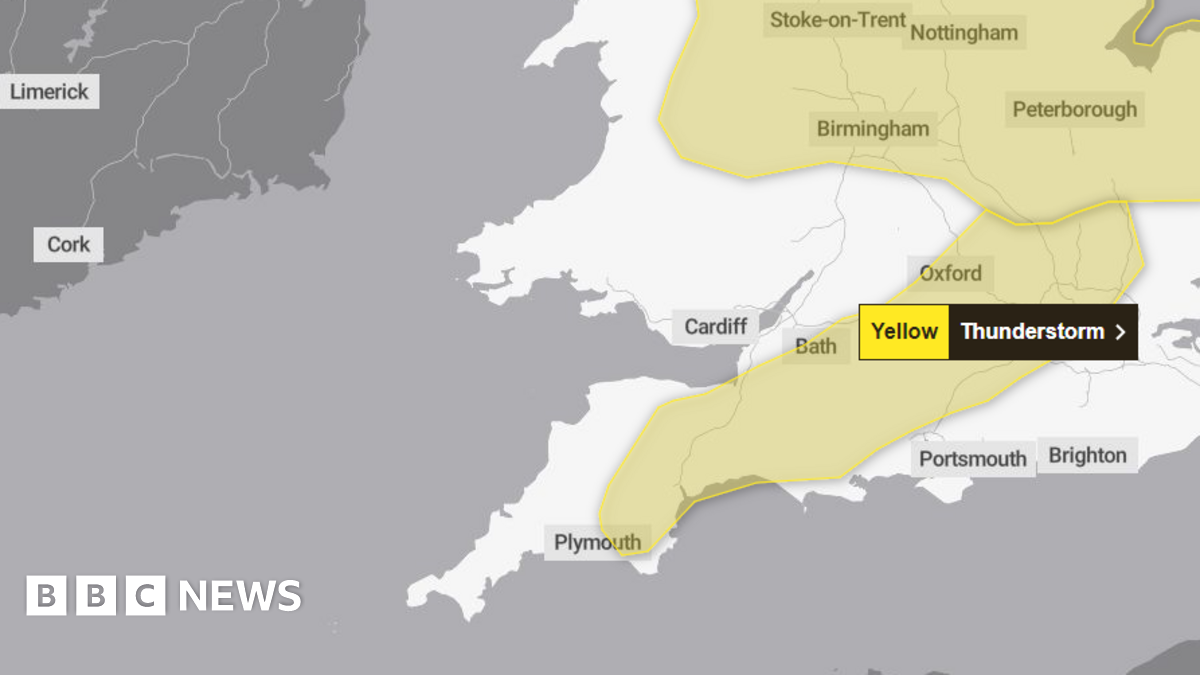 Met Office issues yellow thunderstorm warning for Devon - BBC News