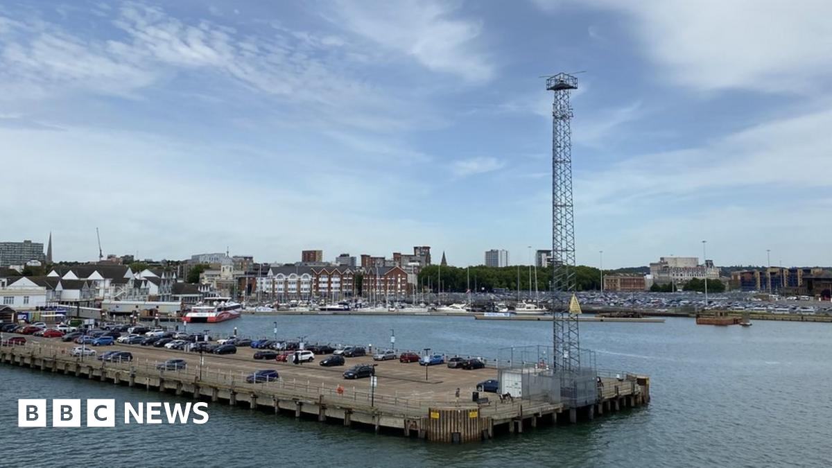 Developer reveals £200m plan for Town Quay in Southampton - BBC News