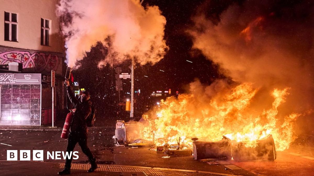 German and Dutch authorities fear repeat of NYE firework violence - BBC ...