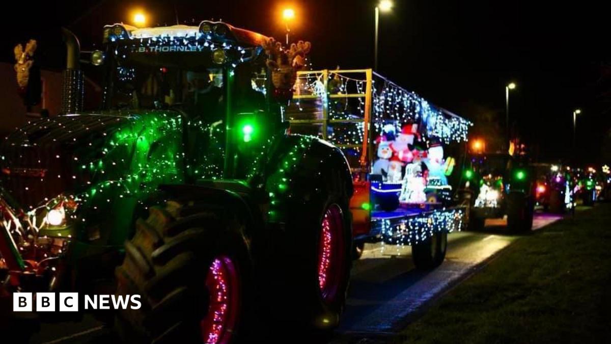 Ashbourne tractor light run set to spread Christmas cheer - BBC News